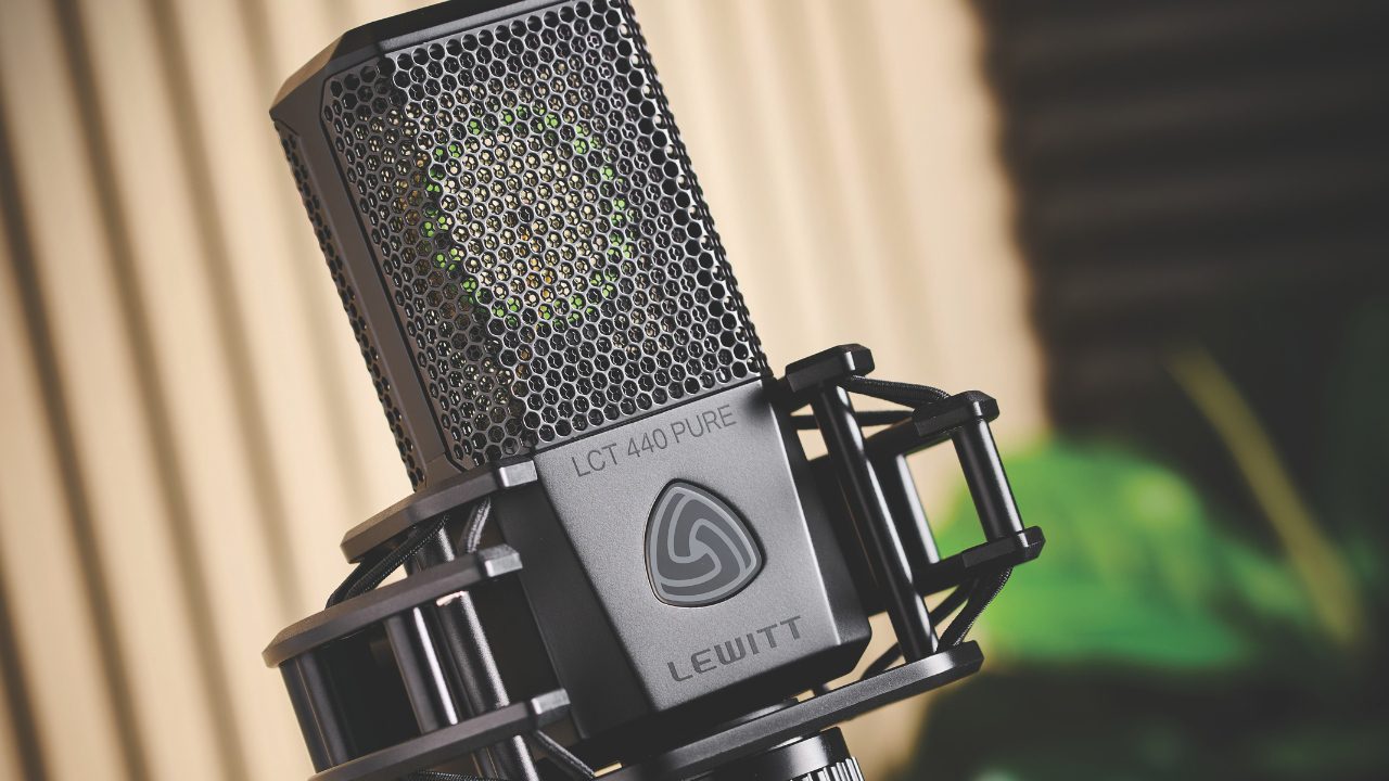 8 Best Budget Condenser Microphones For Pianos In 2025: Top Picks For ...